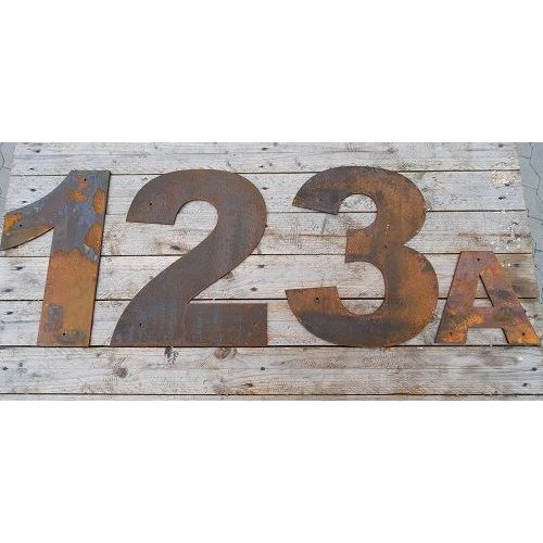 Husnummer nr. 6 - Cortenstål - 41 x 34 cm - 2,2 kg | Køb her